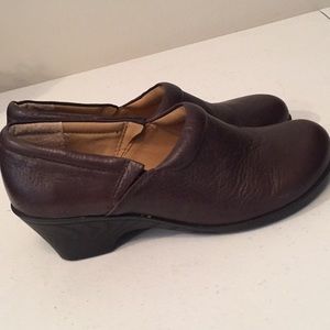 Softspots | Shoes | Soft Spots Clogs Nwot | Poshmark